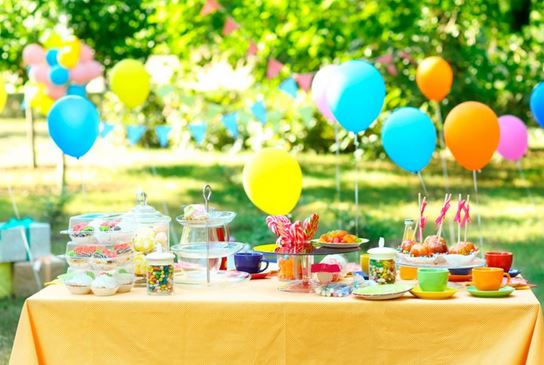 Des idées pour une fête estivale à thème